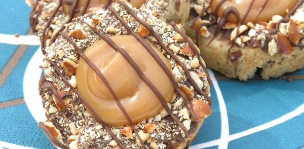 Homemade Mallo Cups | EASYBAKED