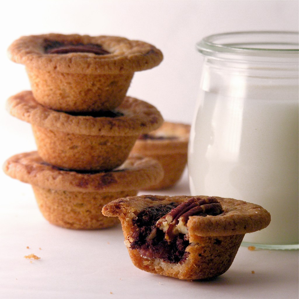 Pecan Pie Cookie Cups | EASYBAKED