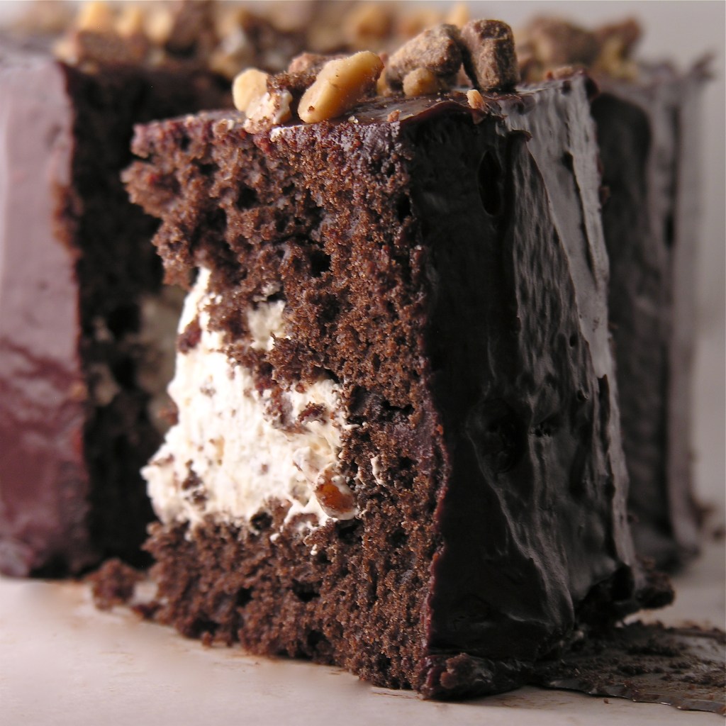 Mini Heath Bar Crunch Cakes | EASYBAKED