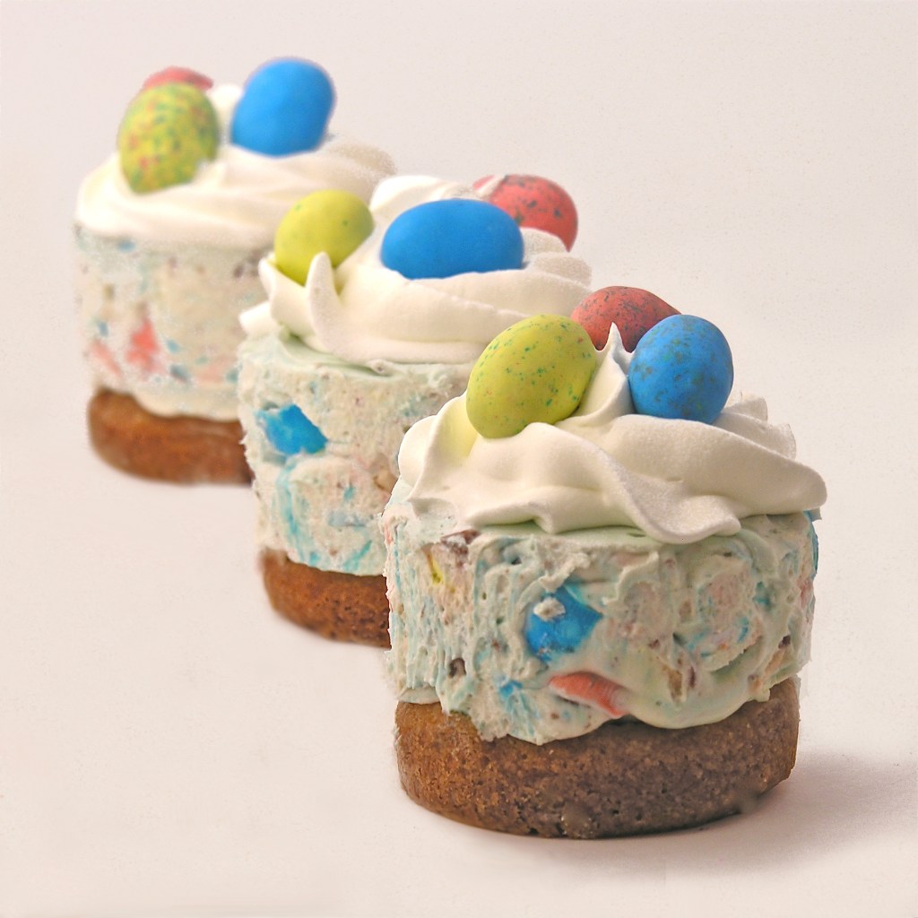 Easter Mini-Cheesecakes | EASYBAKED