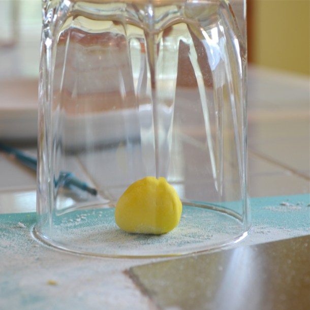 Fondant…how to make it, use it and eat it! | EASYBAKED