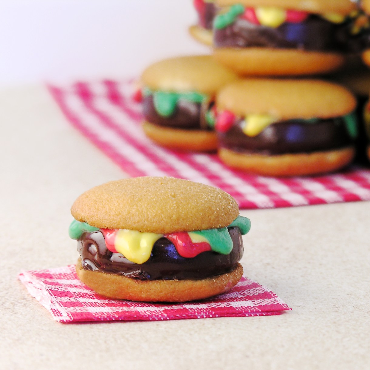 Hamburger Cookies! | EASYBAKED