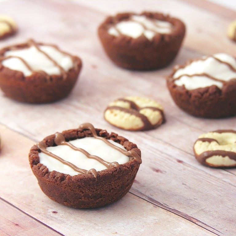 Fudge Stripe Cookie Cups | EASYBAKED
