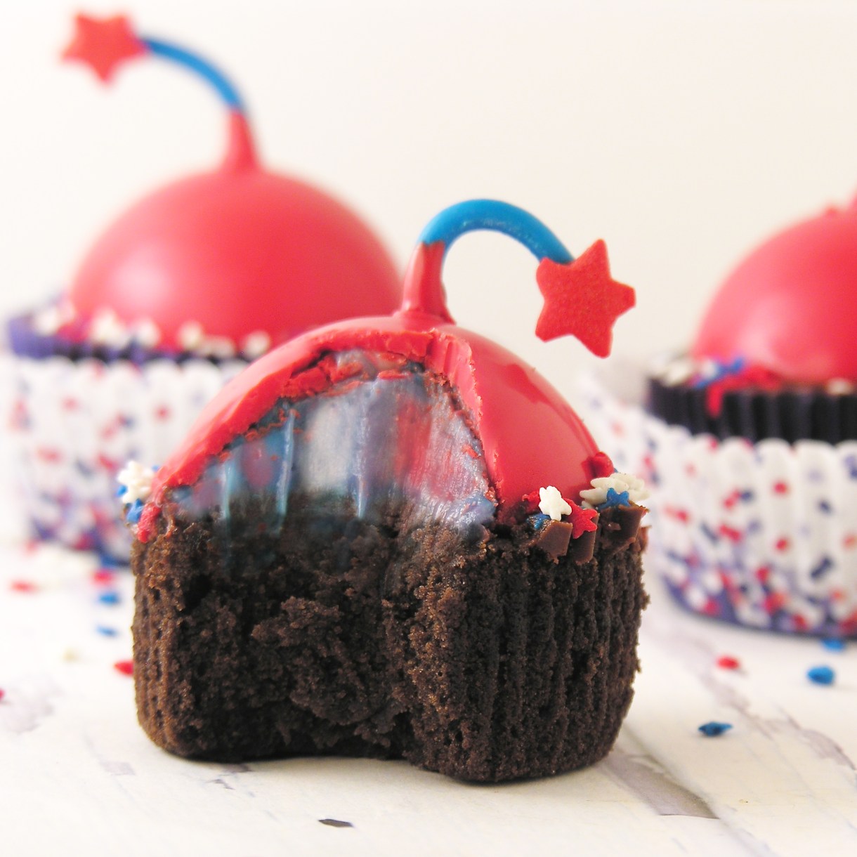 Peppermint “Smoke Bomb” Brownies! | EASYBAKED