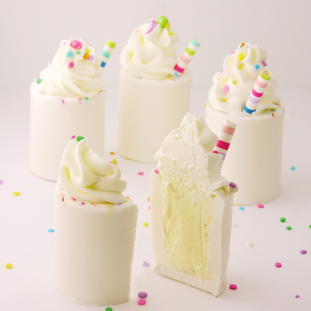 White Chocolate Lemonade Cups | EASYBAKED