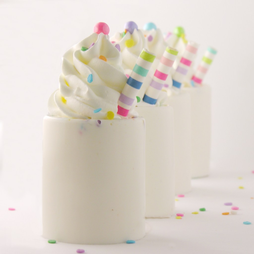 White Chocolate Lemonade Cups | EASYBAKED