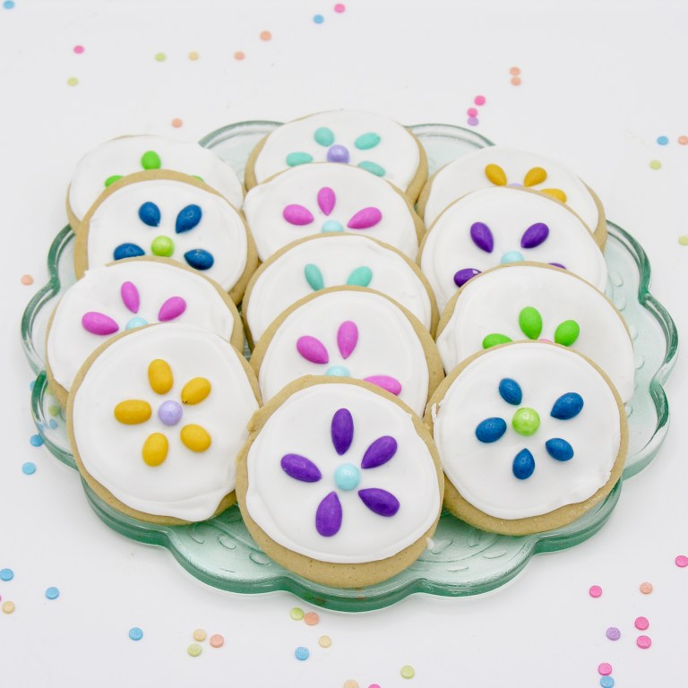 Happy Flower Cookies | EASYBAKED